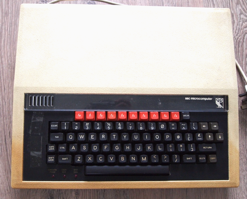 BBC Model B Micro Computer - early 1980s Issue 3 - For parts or repair ...