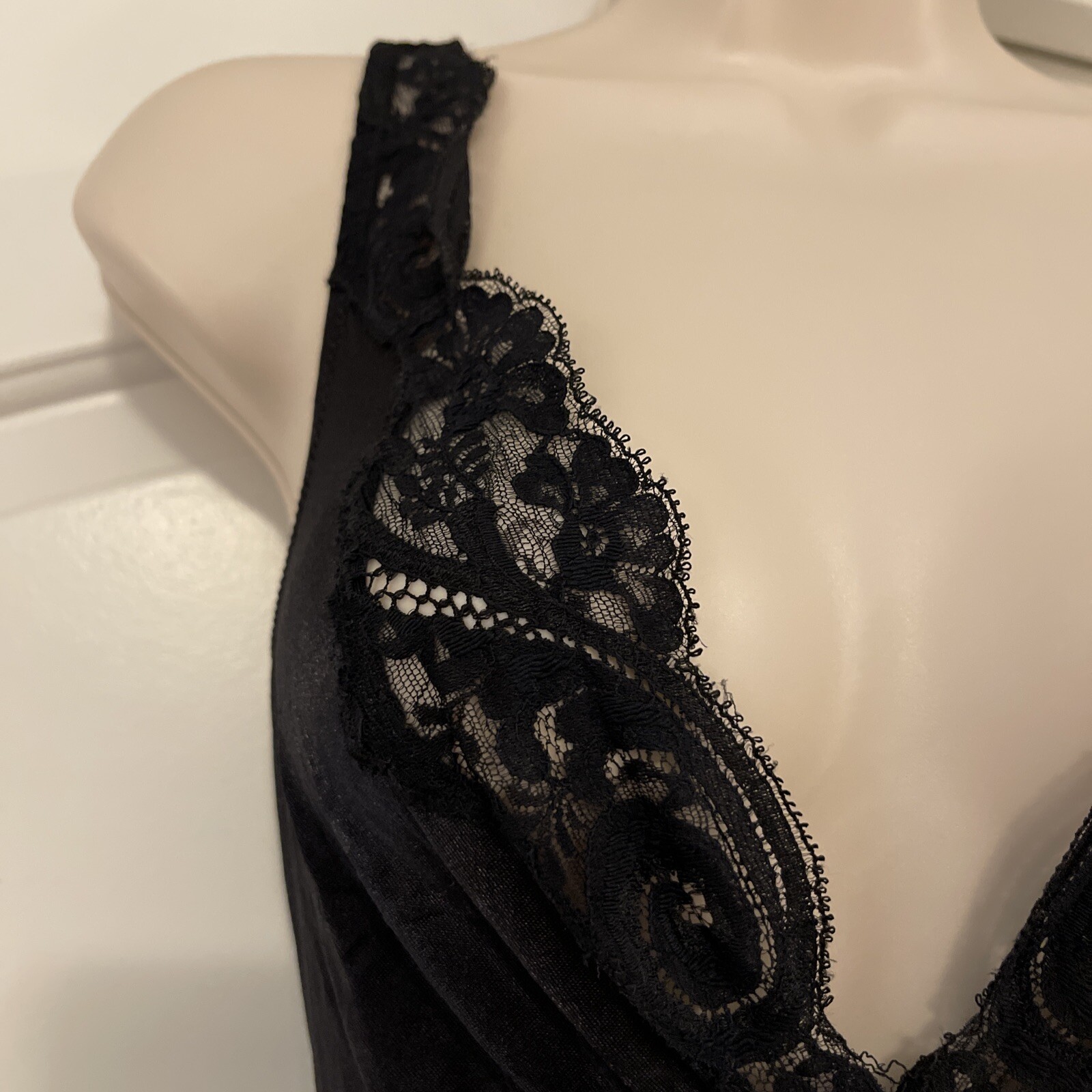 Vintage 1970s Olga Black Nightgown 92270 Gem
