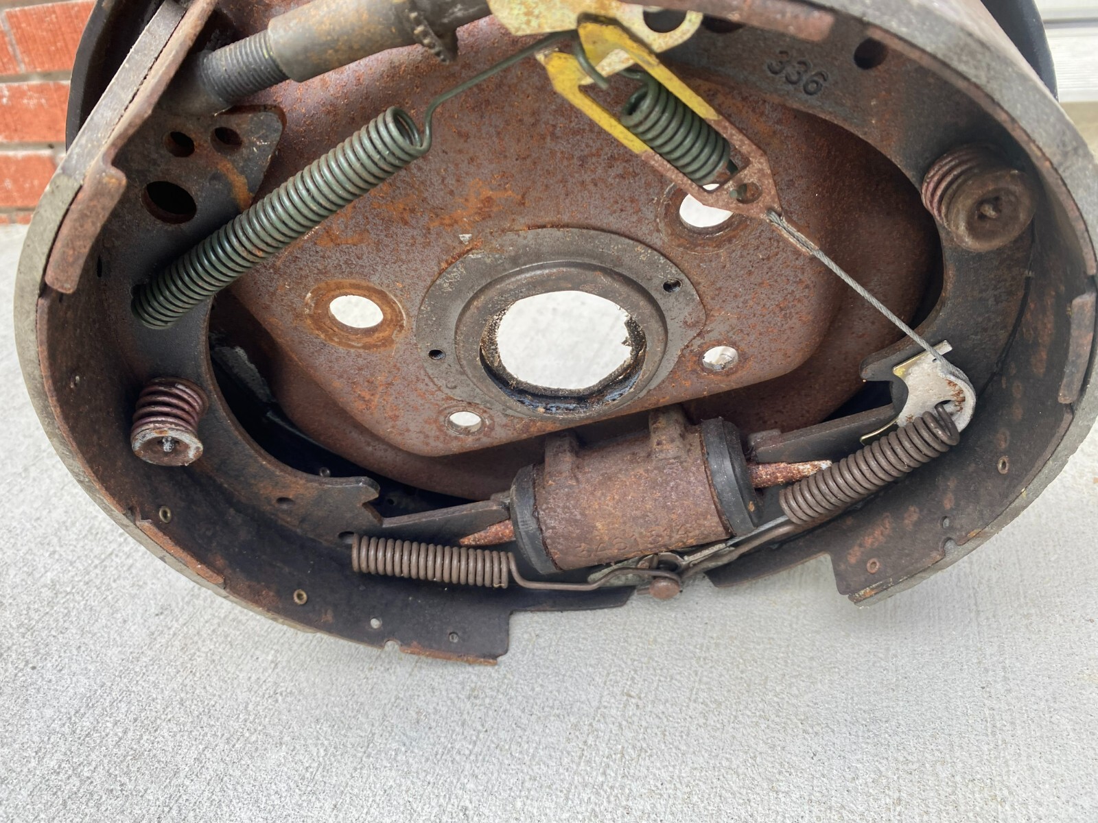 1970 Plymouth Road Runner Front Drum Brake Backing Plate with Hubs and ...