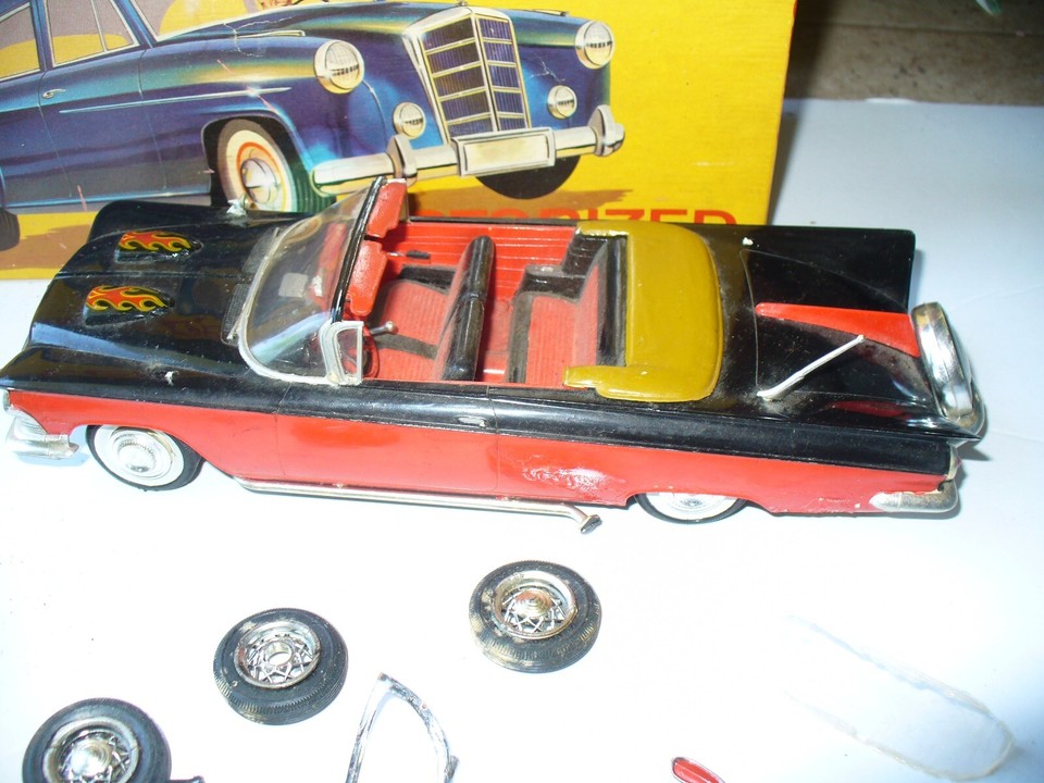 VINTAGE LOT MODEL KITS PLASTIC CARS HOT ROD PARTS | eBay