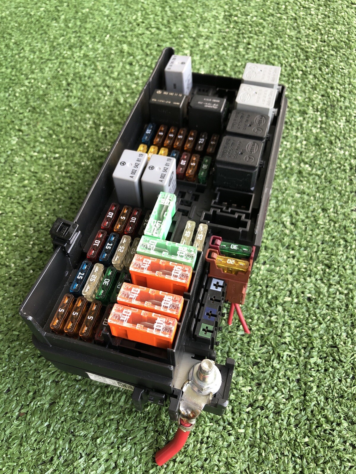 06-13 Mercedes W251 R350 GL450 ML550 Rear Relay SAM Fuse Box 1645403372 ...