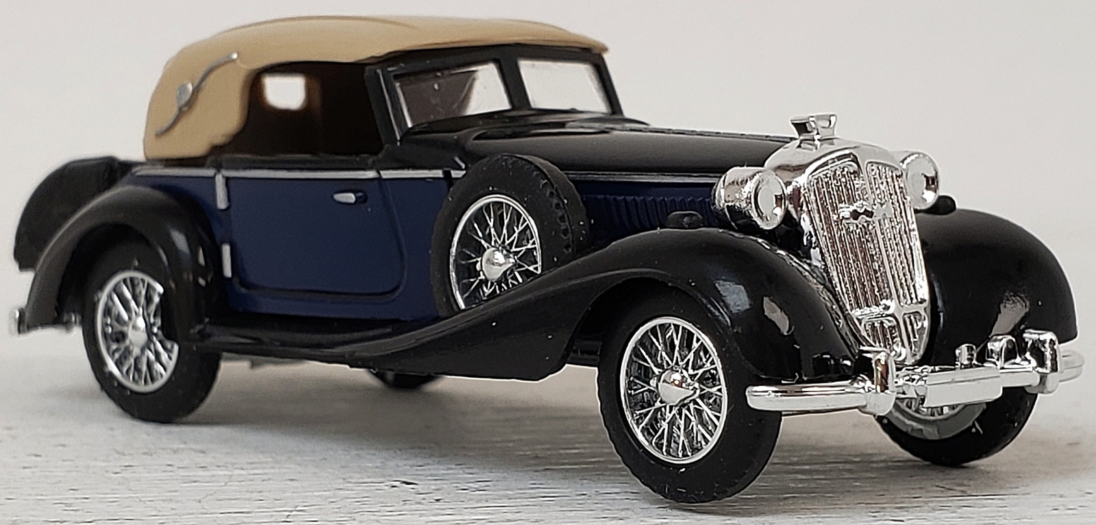 Busch NEW HO 1/87 Classic Horch Convertible in Dark Blue with Tan ...