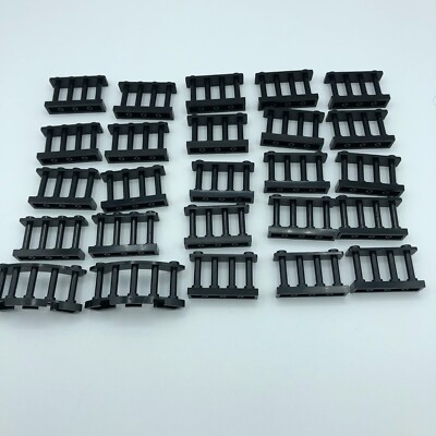 LEGO lot of 25 BLACK spindled fence 30055 30056 15332 city town castle ...