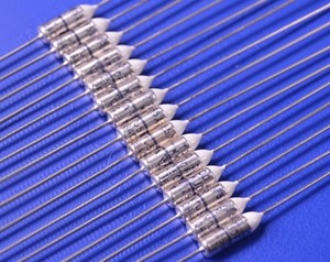 15 Thermodisc Microtemp G4 Series Thermal Fuses 93*C. P/N: G4A00093C | eBay