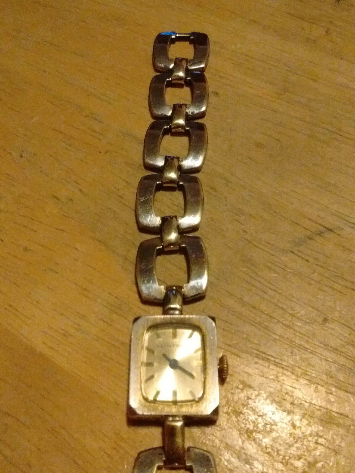 Vintage Montique 17J Ladies watch, running wind up L | eBay