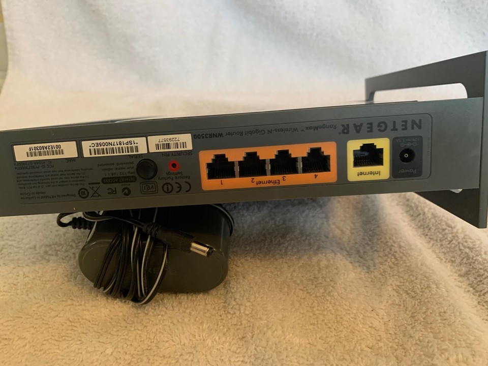 Netgear RangeMax Wireless-N Gigsbit Router WNR3500 | eBay