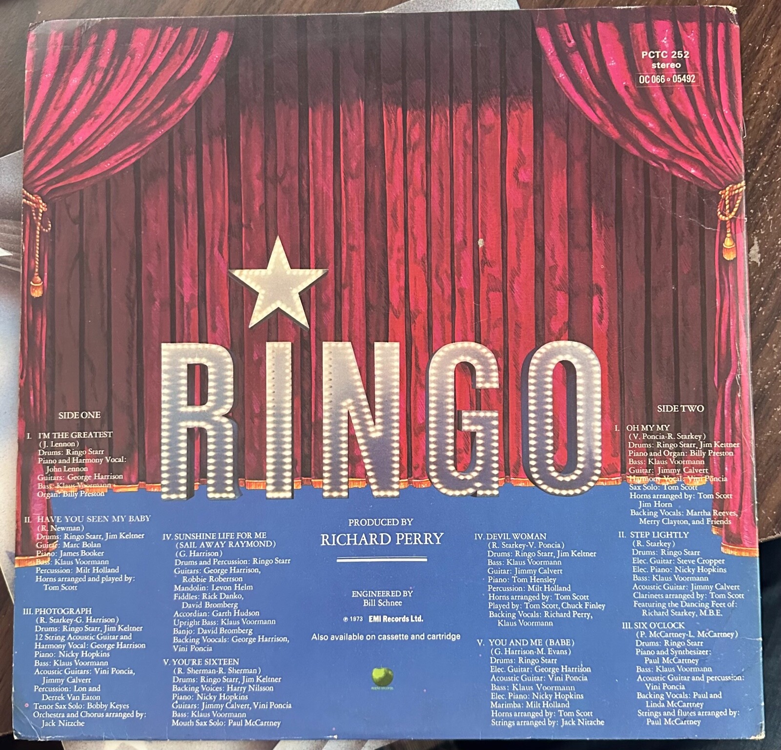 FULL NAME SIGNED RINGO STARR ALBUM LP "RINGO" 1973 FAB AUTOGRAPH APPLE ...