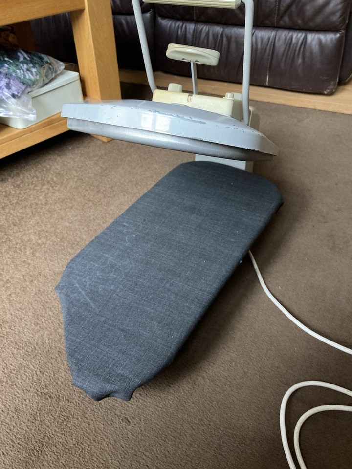 Singer Magic Steam Press CSP-1 Pressing / Ironing Compact Swivel Table ...