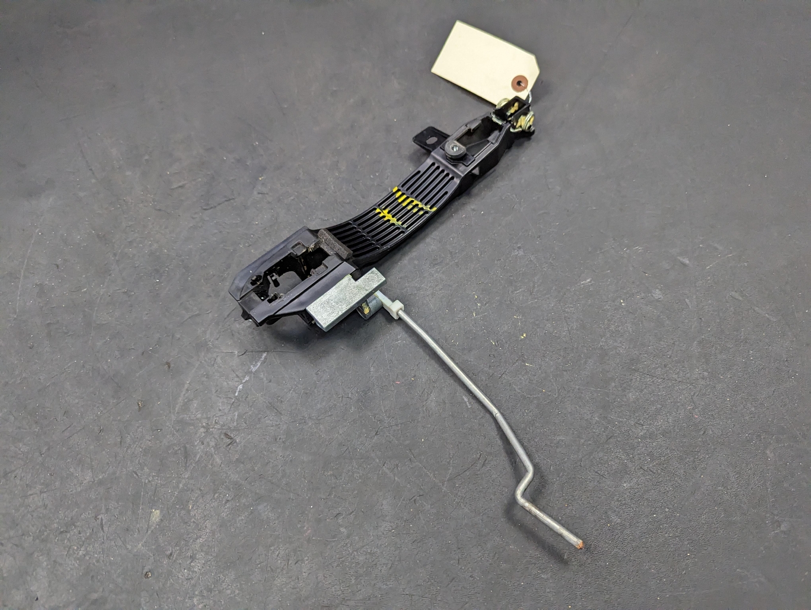 Front Left Door Outside Handle Bracket 2019 Mazda CX-5 KB7W-59-42X 2017 ...