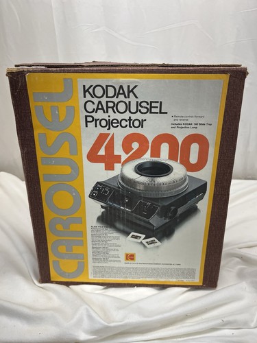 Vintage Kodak Carousel 4200 Slide Projector w/ Box, Remote 80 Slide ...