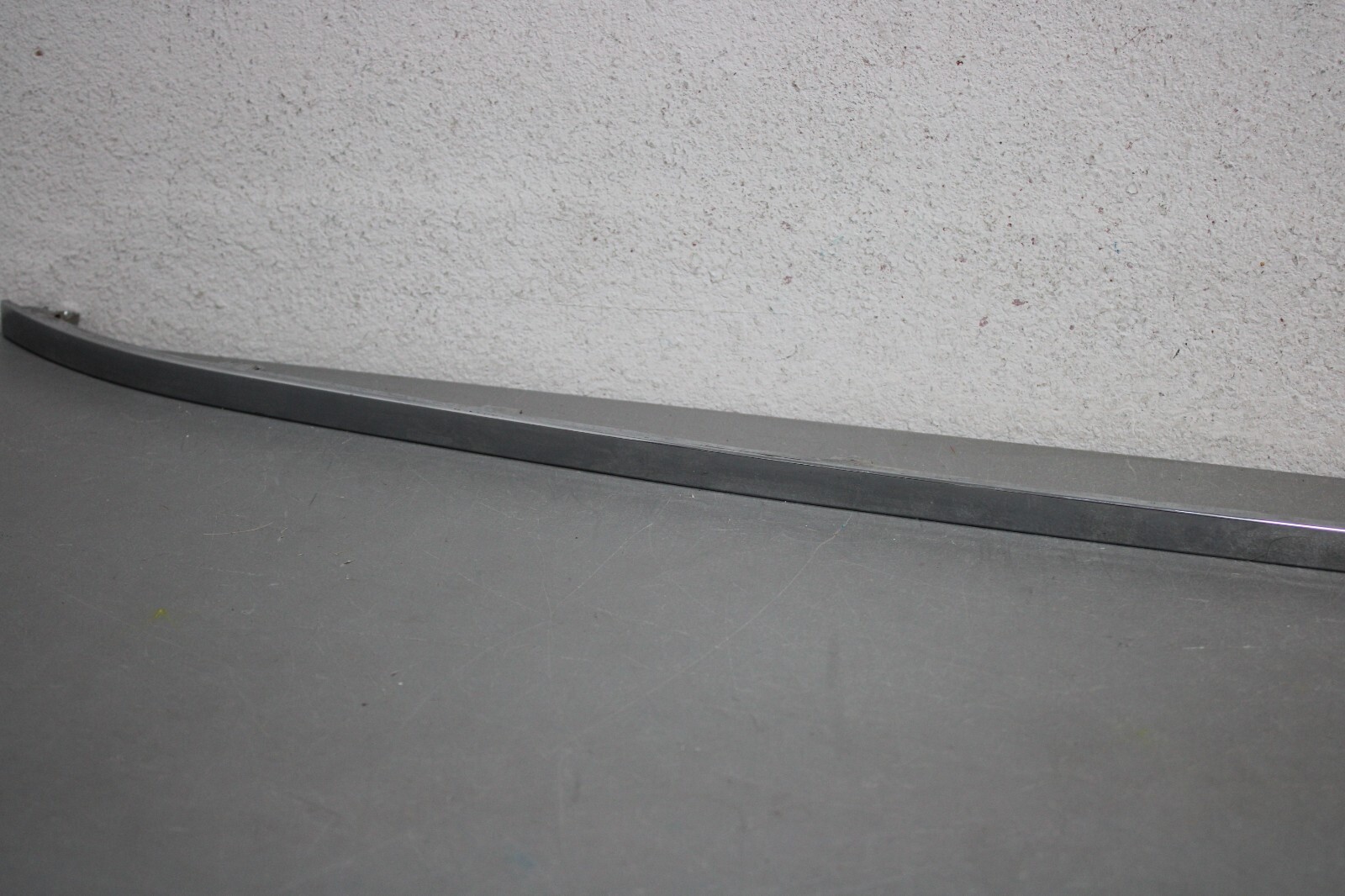 2010 2018 TOYOTA 4RUNNER REAR BUMPER CENTER TRIM MOLDING OEM | eBay