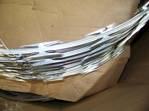 Allied Tube & Conduit Razor Ribbon Brand Barbed Tape Offset Type 3 ea ...