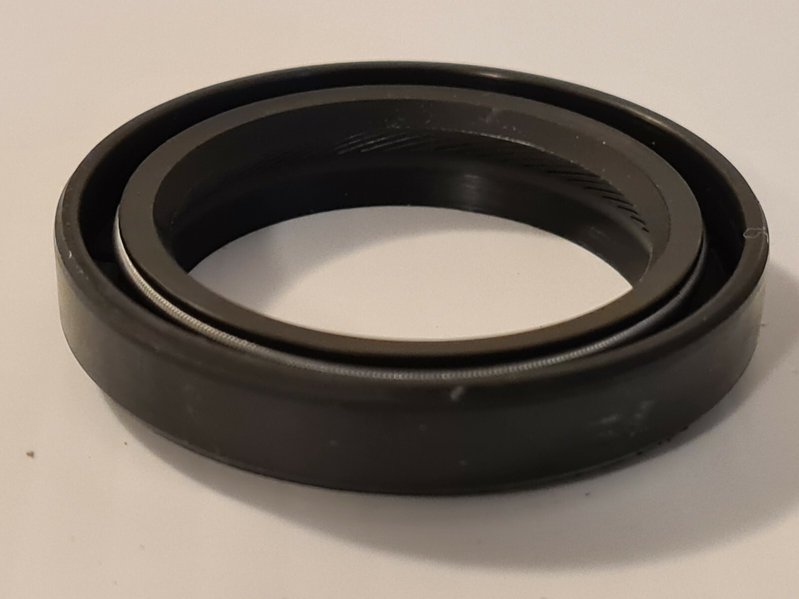 OIL SEAL gearbox rear rtc447a jaguar 3.4 3.8 mk2 , xj6 mk2 mk3 , 340 3 ...