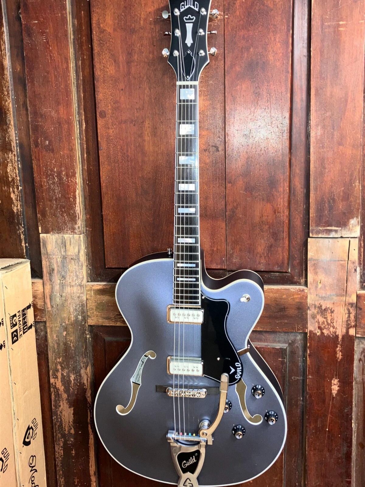 Guild+X-175+6+Strings+Hollow+Electric+Guitar+-+Blue+%28X175MANHATTAN%29 ...