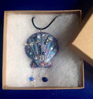 Hand painted Shell Necklace Galaxy Shell Pendant Necklace Space Galaxy ...