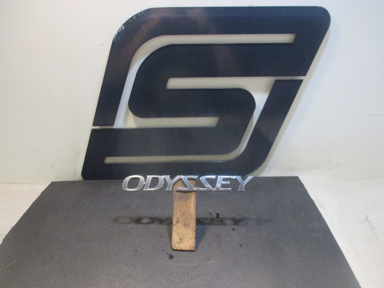 2005 Honda Odyssey EXL OEM Factory ODYSSEY Emblem Badge Logo On Rear | eBay