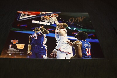 New York Knicks Donte DiVincenzo Signed Autographed 8x10 photo DUNK ...