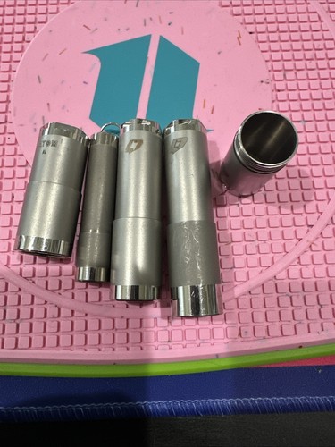 Lot Of 4 Flashlights Titanium Four Sevens Atom | eBay