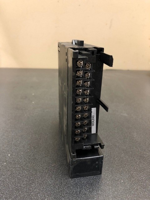 GE-Fanuc IC693MDL240E Input Module for sale online | eBay