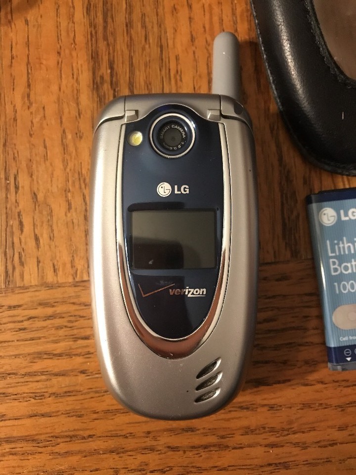 LG VX5200 Cell Phone | Android