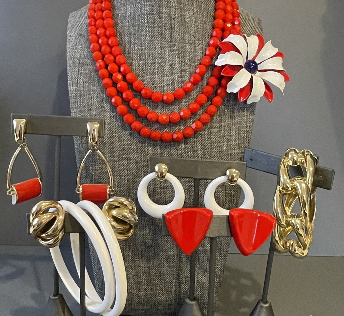 60s Jewelry The Most Iconic British Jewellers Of The 1960s