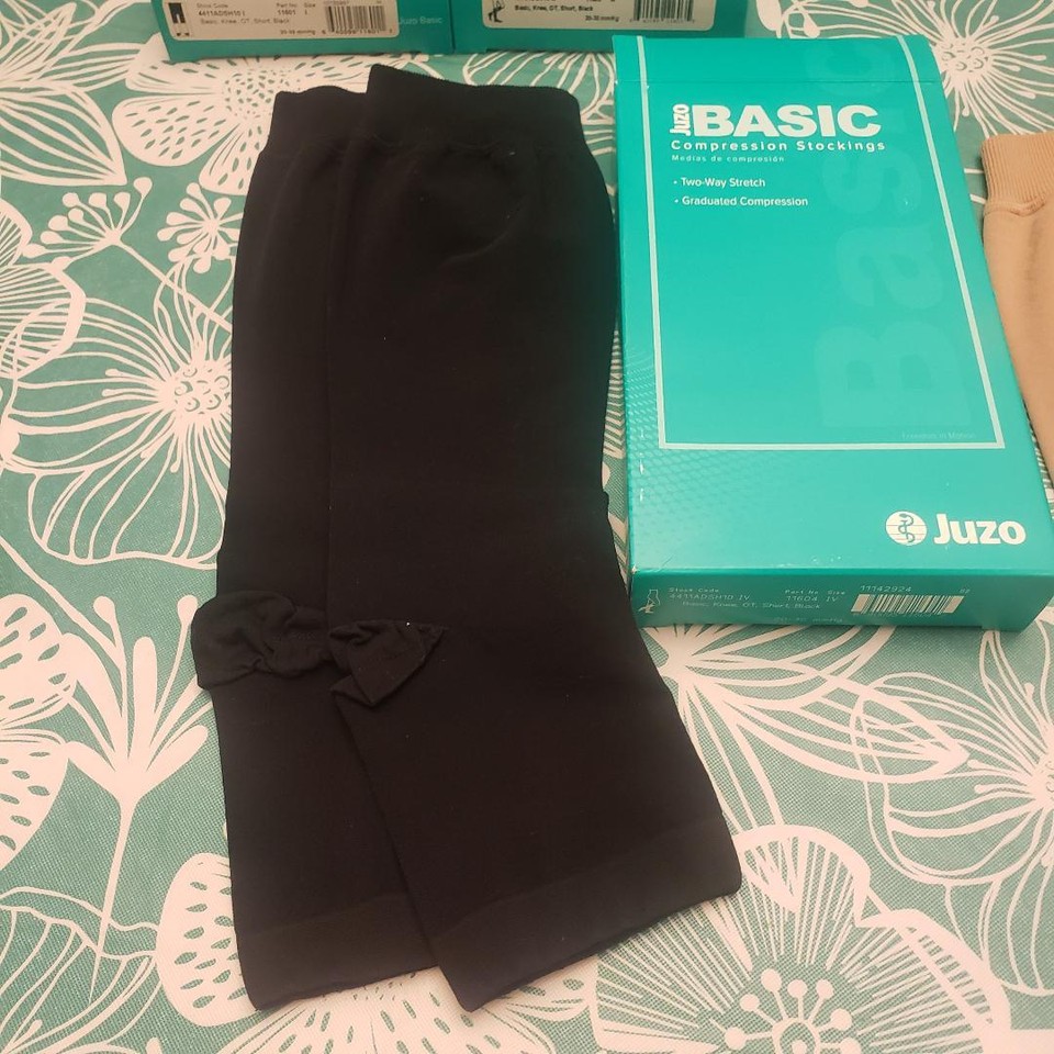 Juzo BASIC 4411 OT SHORT Knee High Stockings AD Compression 20-30 Size ...