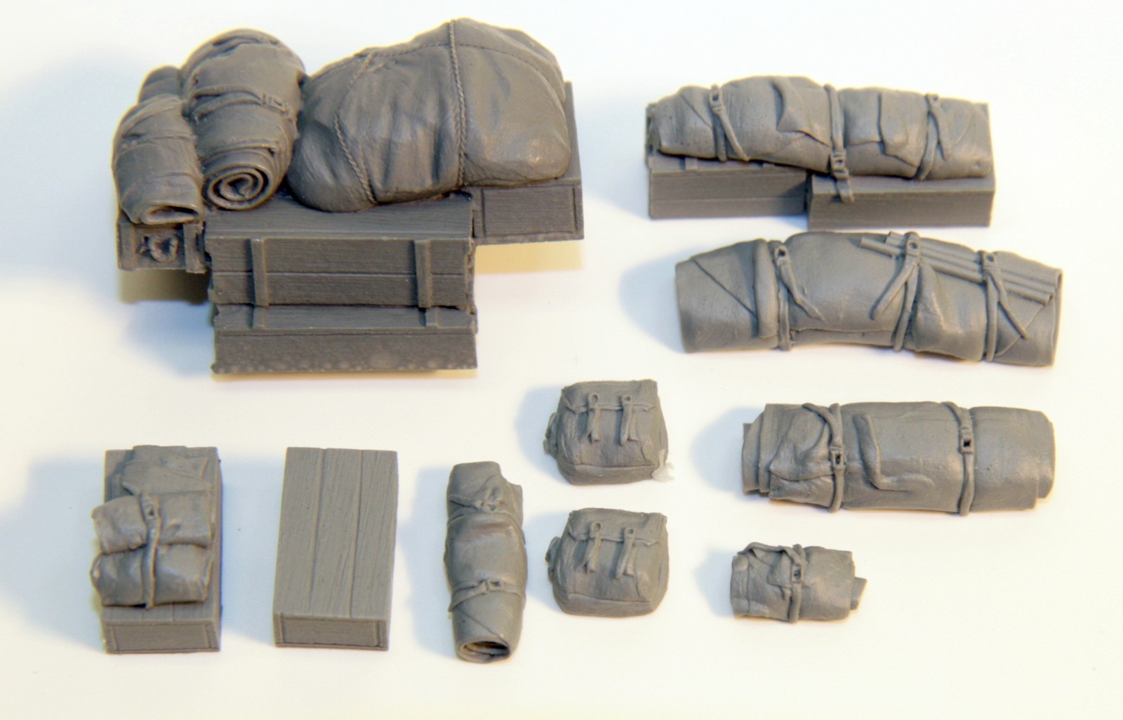 1/35 Scale Willys Jeep Set #2 - 10 Pieces - Resin Stowage ValueGear | eBay