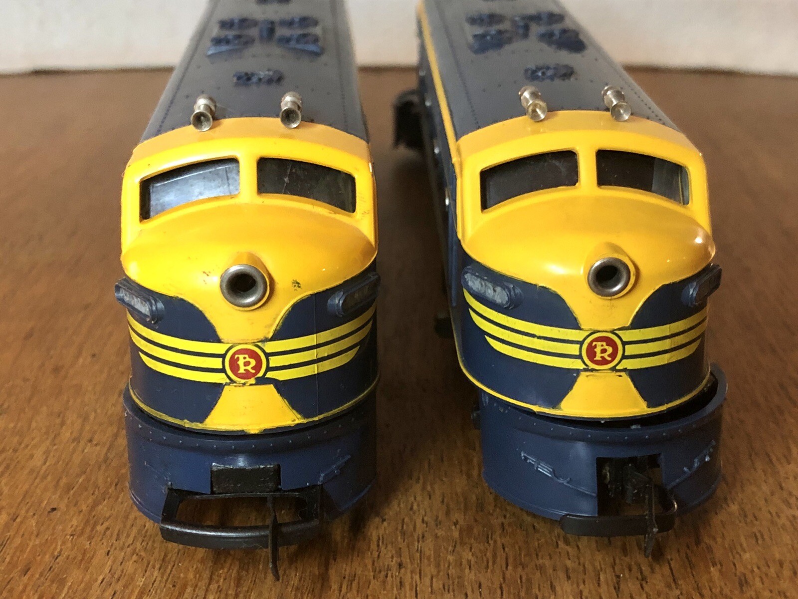 Triang Transcontinental R159 Double Ended Diesel Loco & R250 Dummy End ...