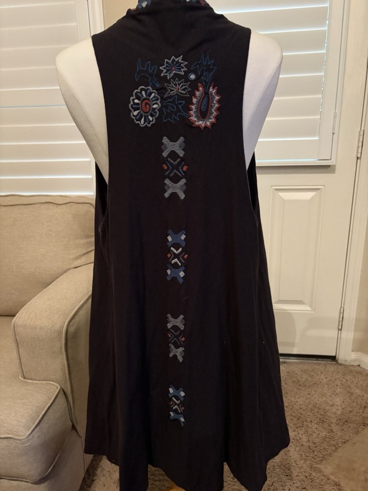 Caite Reversible Long Vest ,NWT, Embroidery ,X-Large | eBay