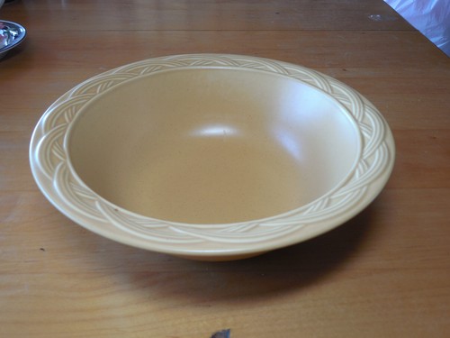 Pfaltzgraff USA ACADIA WHEAT GOLD Round Serving Vegetable Bowl 9 1/2 in ...