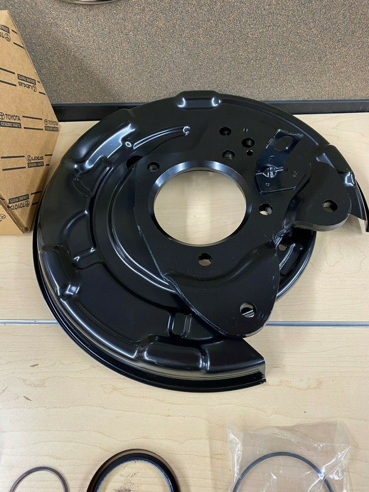 2007-2014 TOYOTA TUNDRA GENUINE OEM RIGHT REAR AXLE BEARING & BACKING ...