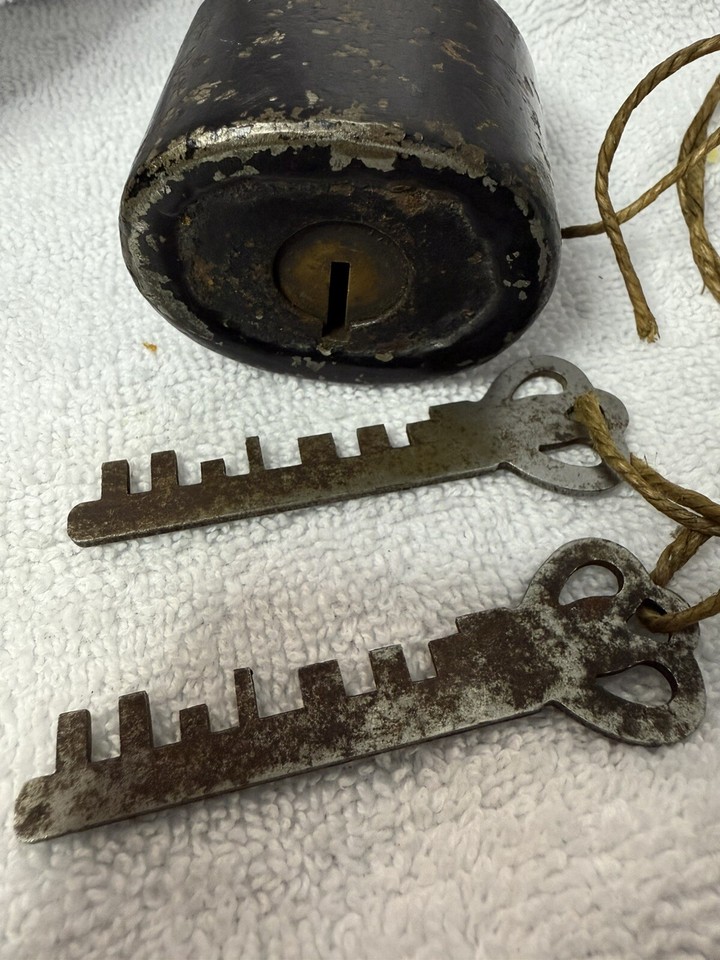 Antique Lock J.H.W. CLIMAX Co. NEWARK, N.J. Heavy Duty Lock w/2 Keys ...