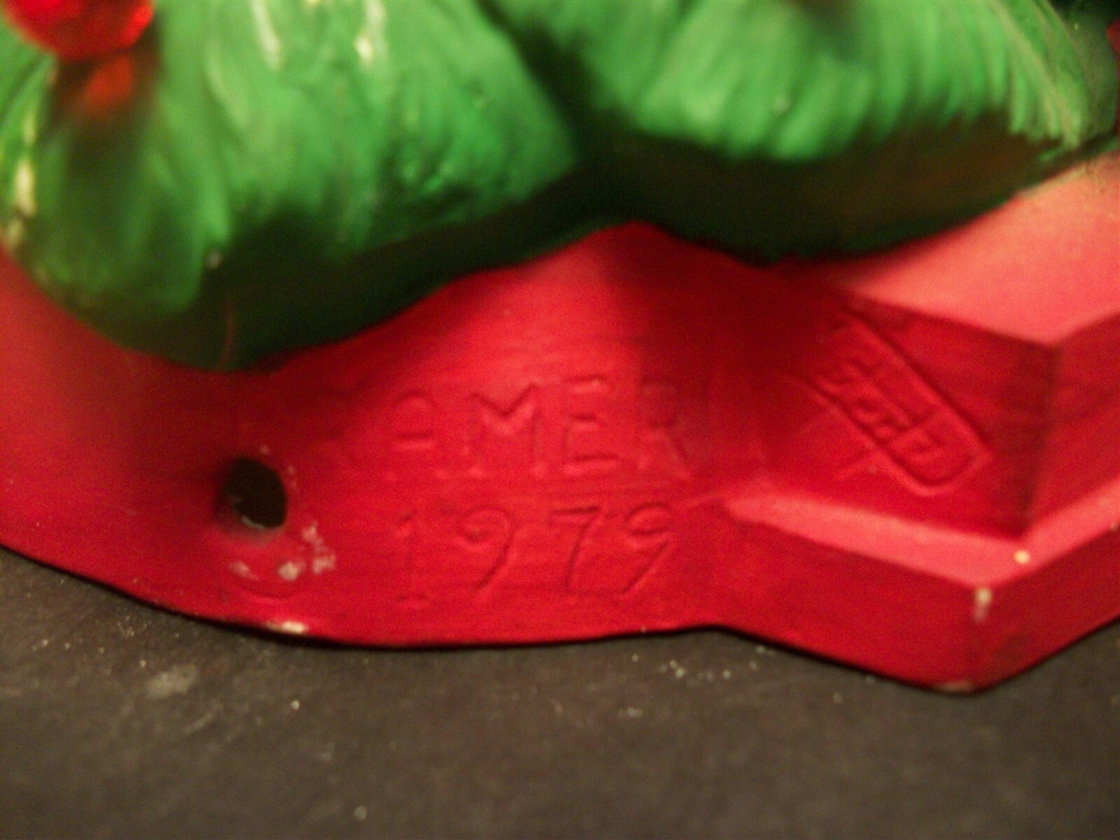 Vtg LIGHTED Ceramic Santa w Christmas Tree 12" L 9 1/2" T Cramer Mold ...