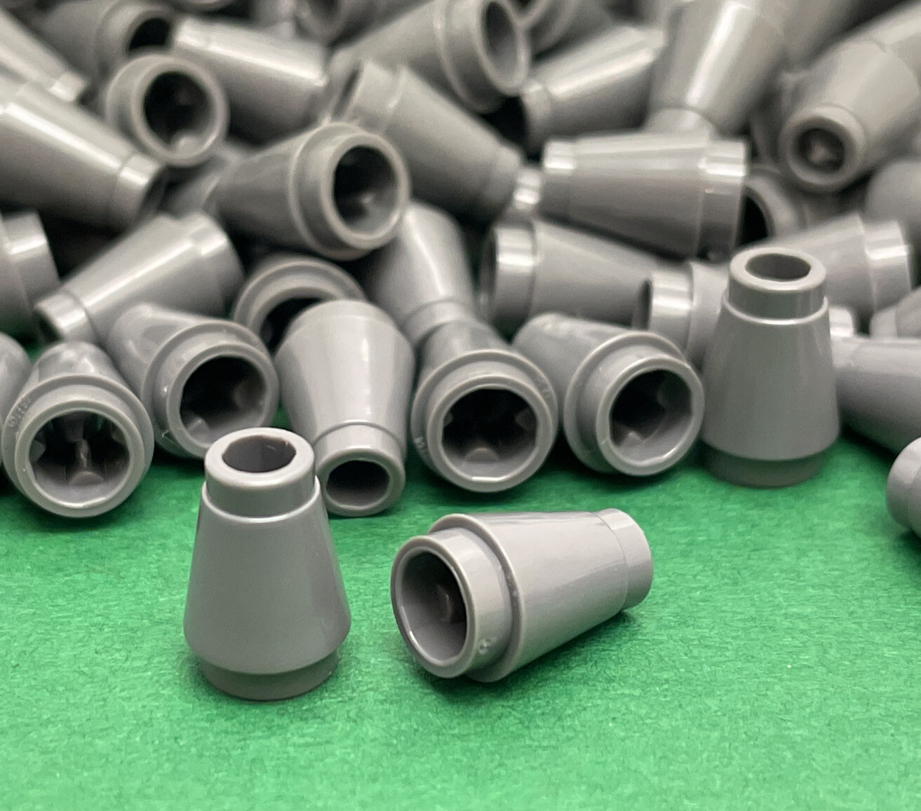 LEGO Cone, Groove Top, 1 x 1 Round Cone, Dark Grey No. 28701 59900 / 30 ...