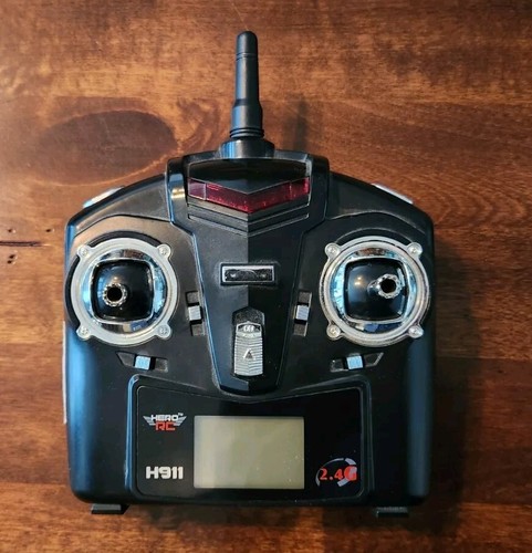Hero RC H911 iRocket RC Helicopter Remote Control Radio 2.4G Powers On ...