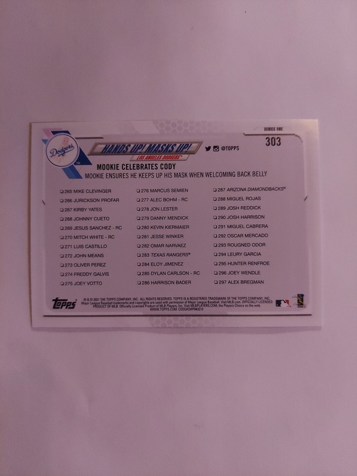 MOOKIE BETTS & CODY BELLINGER 2021 Topps 303 ROYAL BLUE HANDS UP MASKS ...