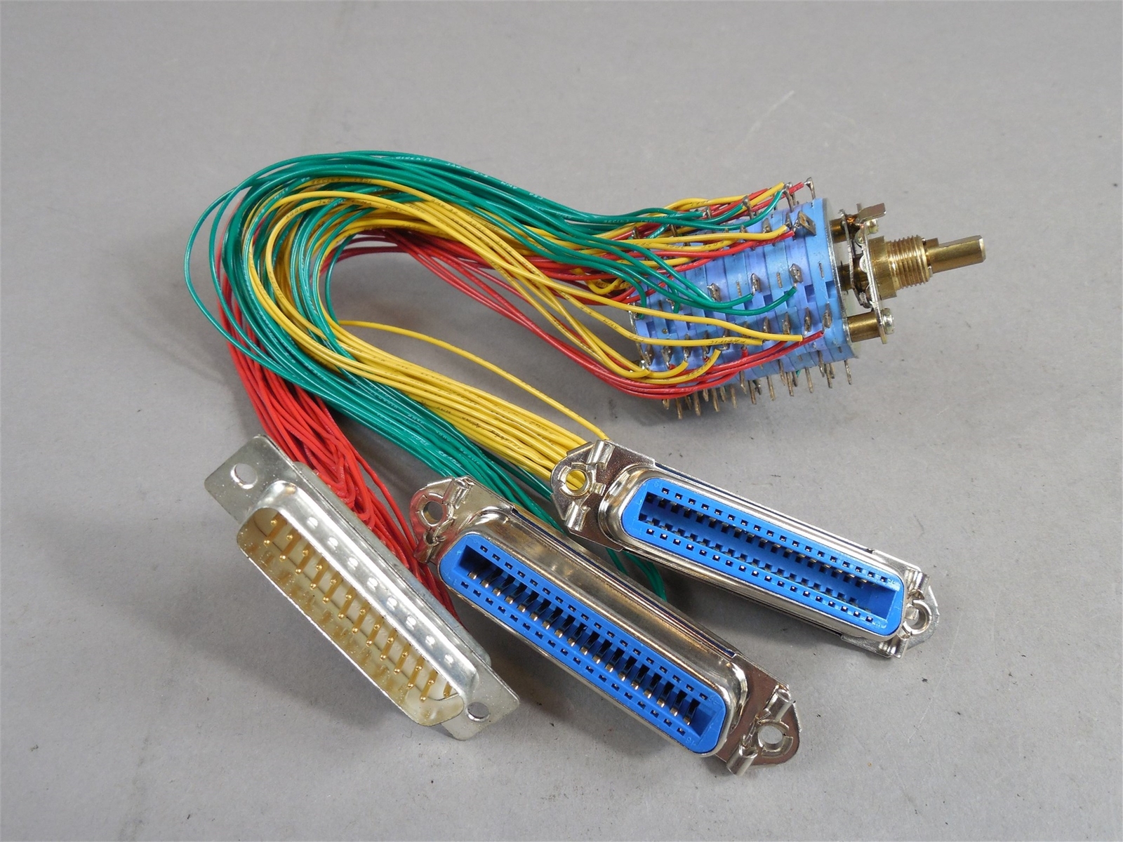 Parallel Printer Switch No Case DB25P Blue Ribbon Amphenol 57 ...