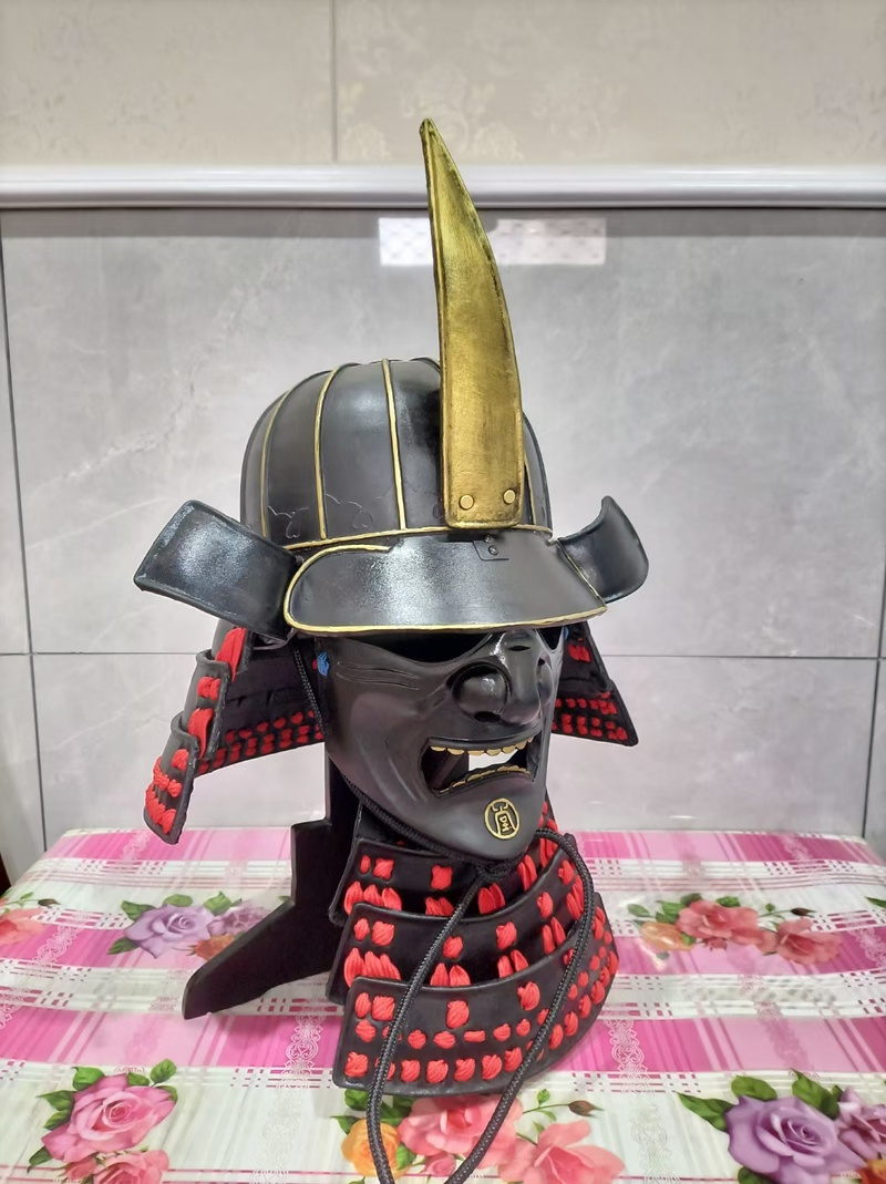 Echter Samurai Helm