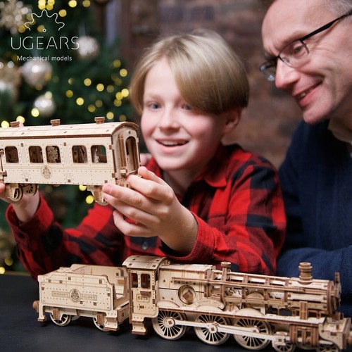 UGEARS - Hogwarts Express 3D Model Kit - NEW! | eBay Australia