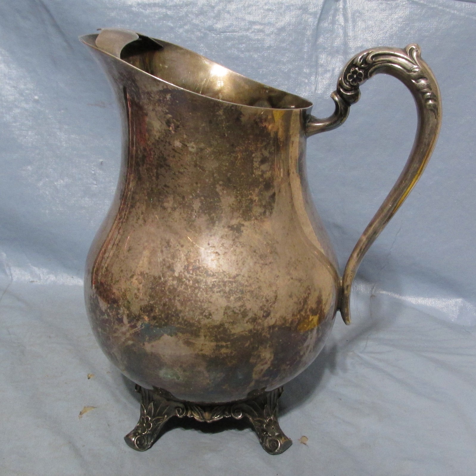 3707 F.B ROGERS SILVER PLATE 1883 WATER PITCHER WITH ICE LIP 9"TALL X 6 ...