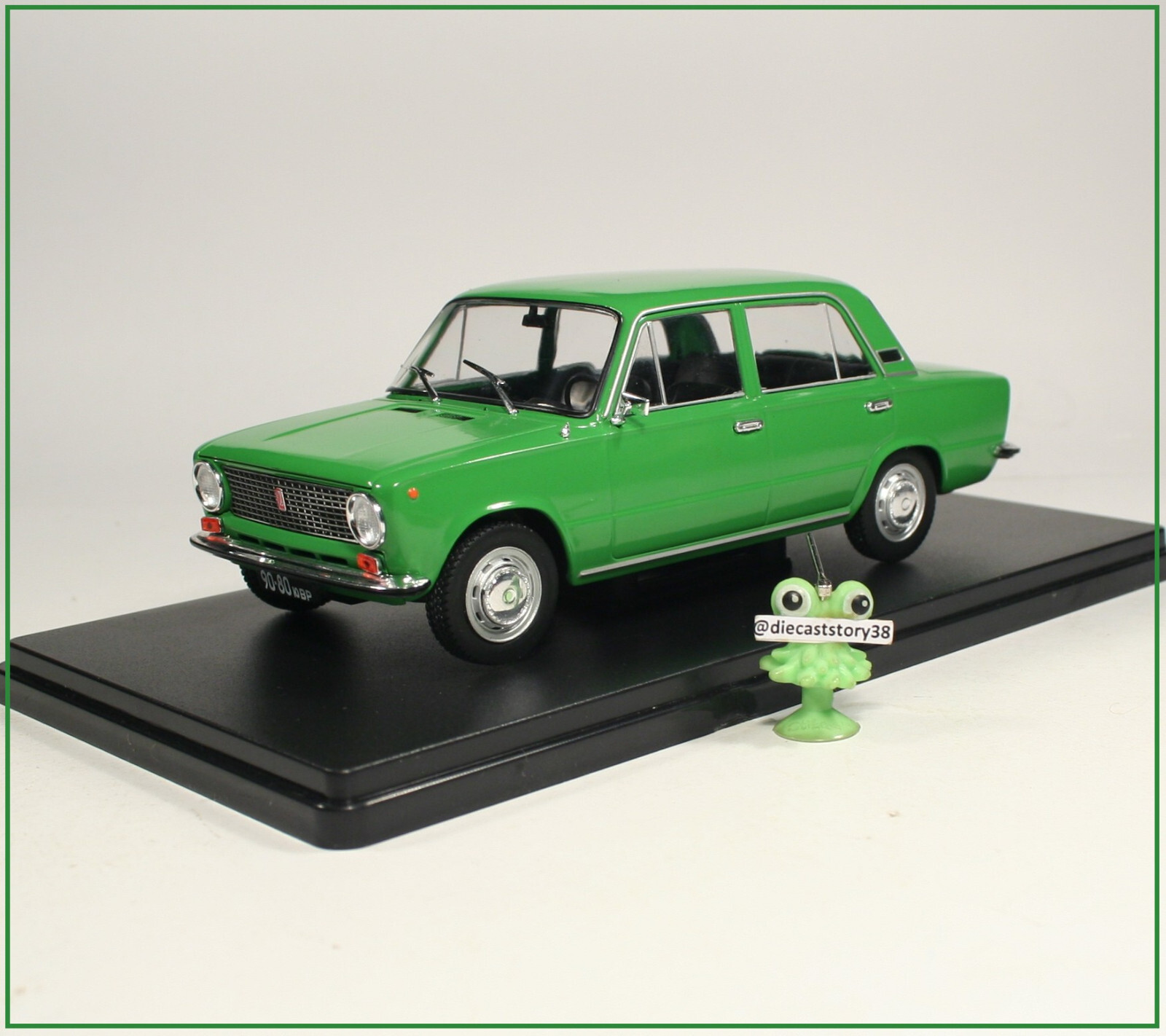 1:24 LADA 21011 russian PKW Hachette KEIN magazin USSR UdSSR URSS ...