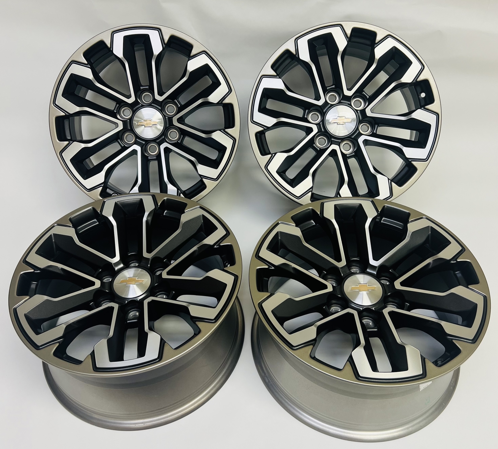 Set 4 New 18" OEM Chevy Silverado Tahoe Suburban Satin Graphite Wheels ...