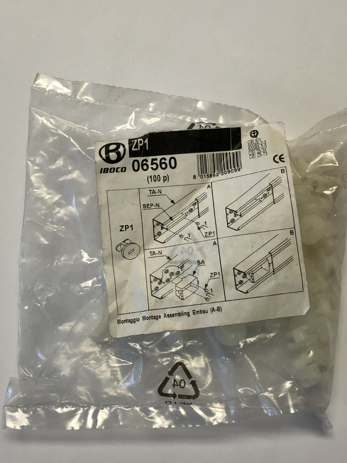 NEW IBOCO ZP1 06560 qty. 100 mounting insert wire duct locking ...