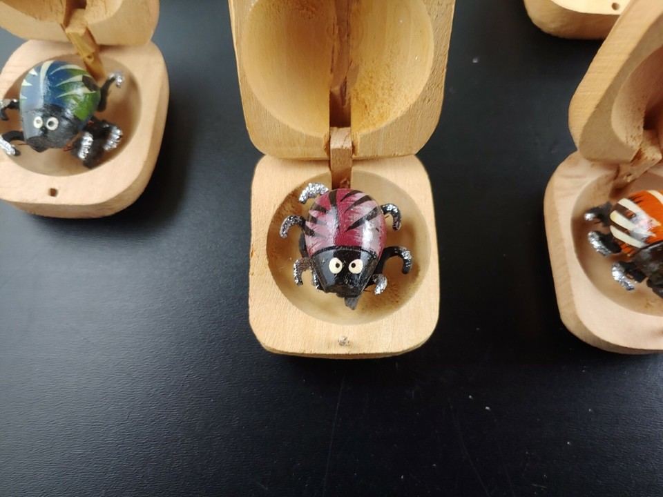 Handmade Bug In A Box Gag Toy Gift Moving Legs Novelty Bug in a nut ...