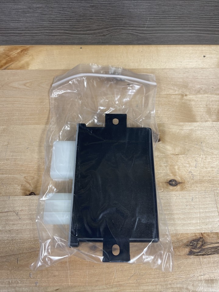 OEM GM 84631875 Reductant Control Module Fits 2017-2019 Silverado ...