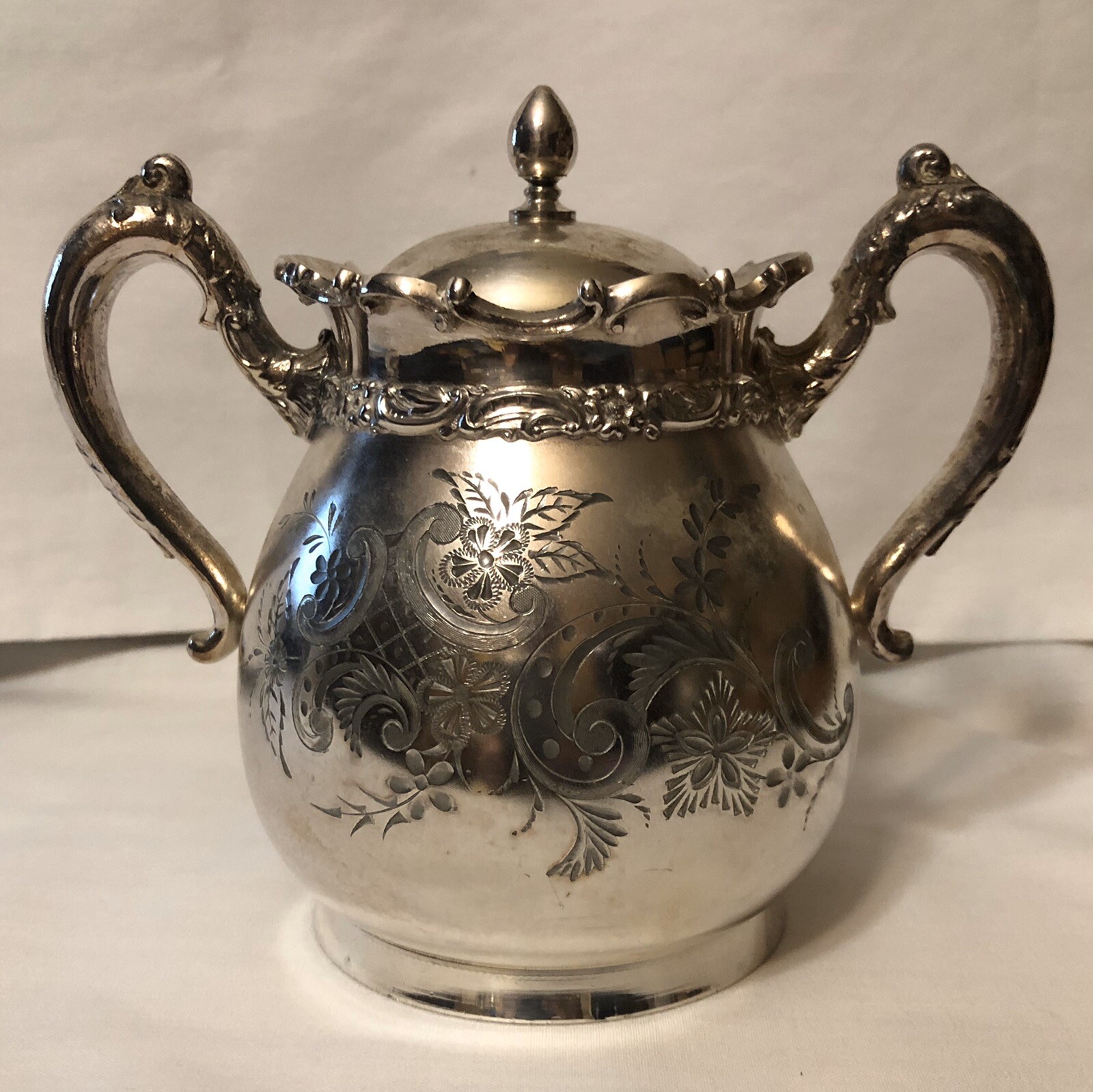 Meriden B. & Co. Silver Plate Coffee/Tea Pot, Sugar Bowl & Creamer Set ...