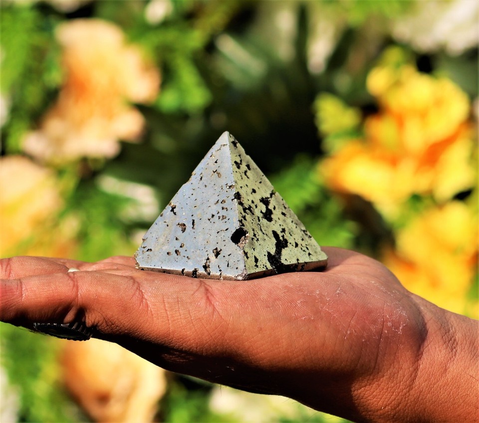 Small 50MM Natural Gold Pyrite Stone Point Healing Metaphysical Power ...