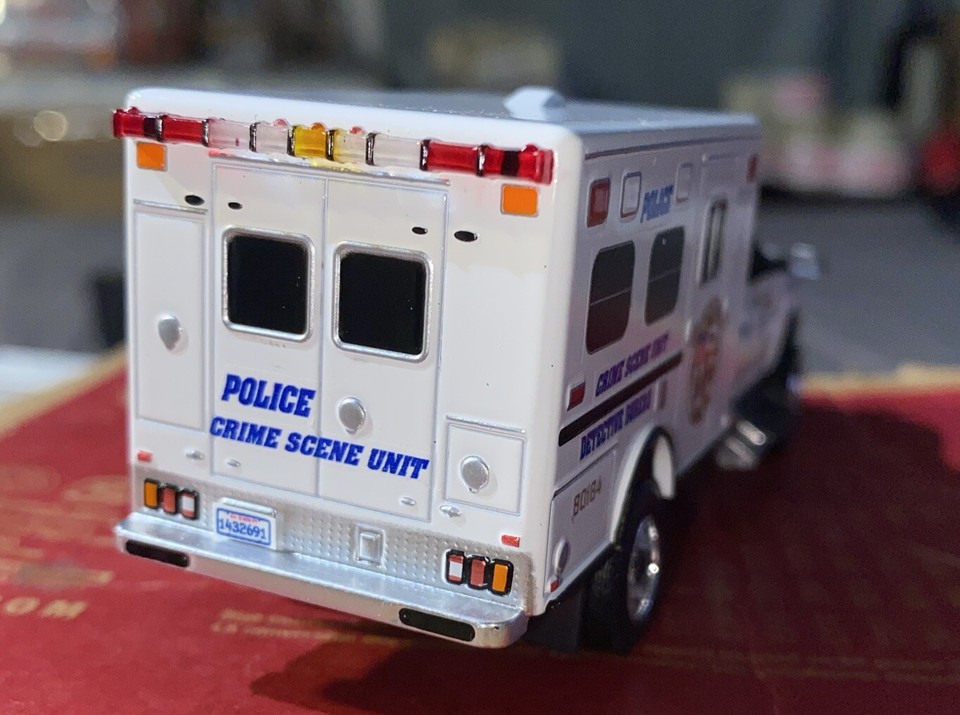 Kitbash 1/64 1-1 Custom WALK IN RESCUE Los Angeles Police Department ...