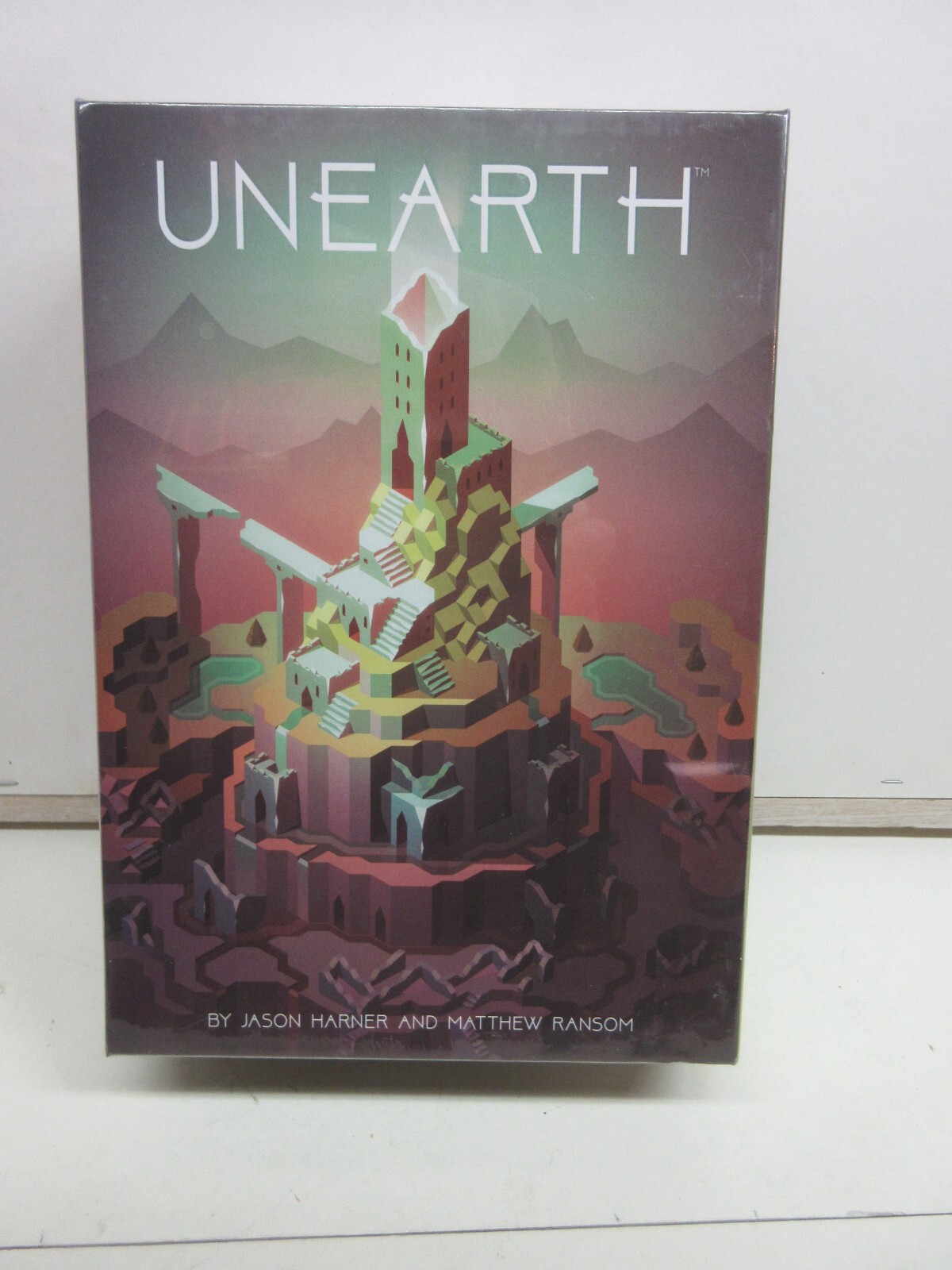 Brotherwise Games Bgm013 Unearth Board Game 8 2-4 Players First Edition ...