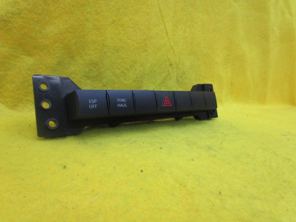 2008 Jeep Grand Cherokee Laredo 4.7L Hazard Control Switch PN 4602842AC ...
